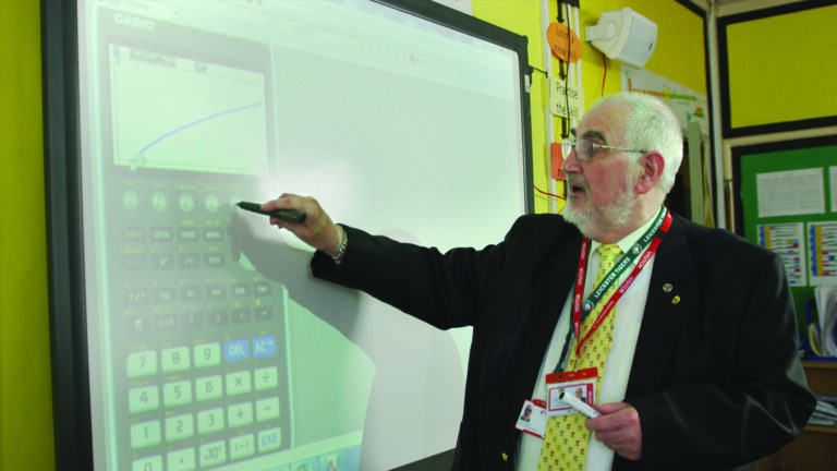 7 reasons why you need a Casio emulator in your classroom