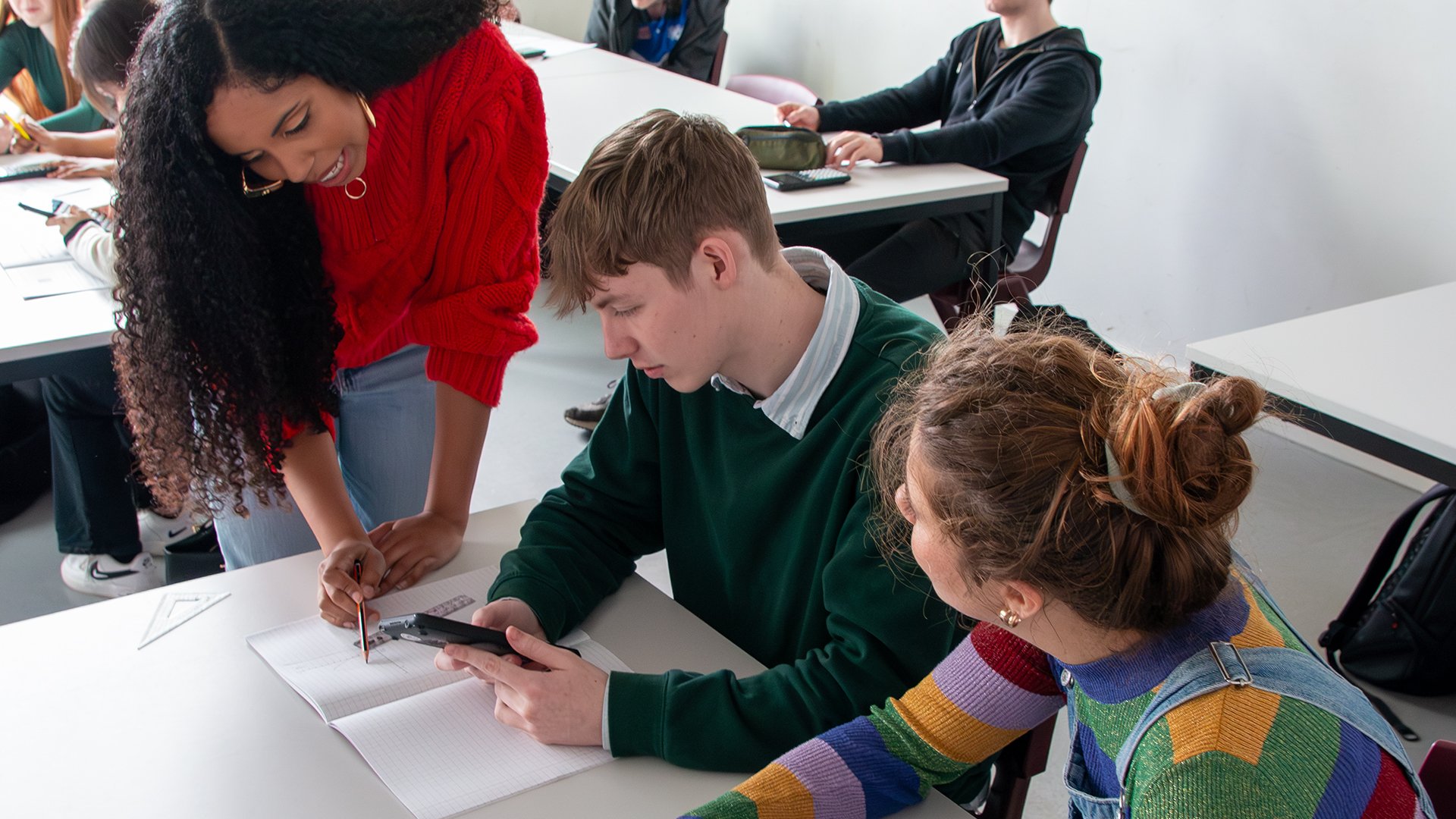 Helping A-level maths students get started with the fx-CG100 - Casio Calculators