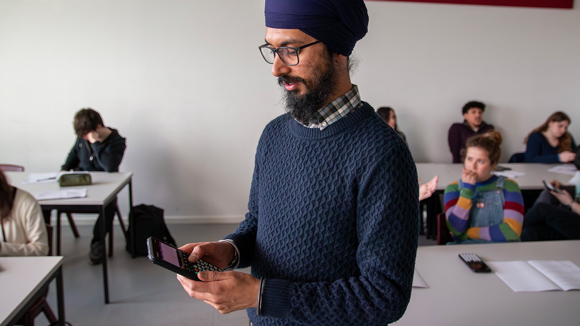 Exploring the fx-CG100: consistency and innovation - Casio Calculators