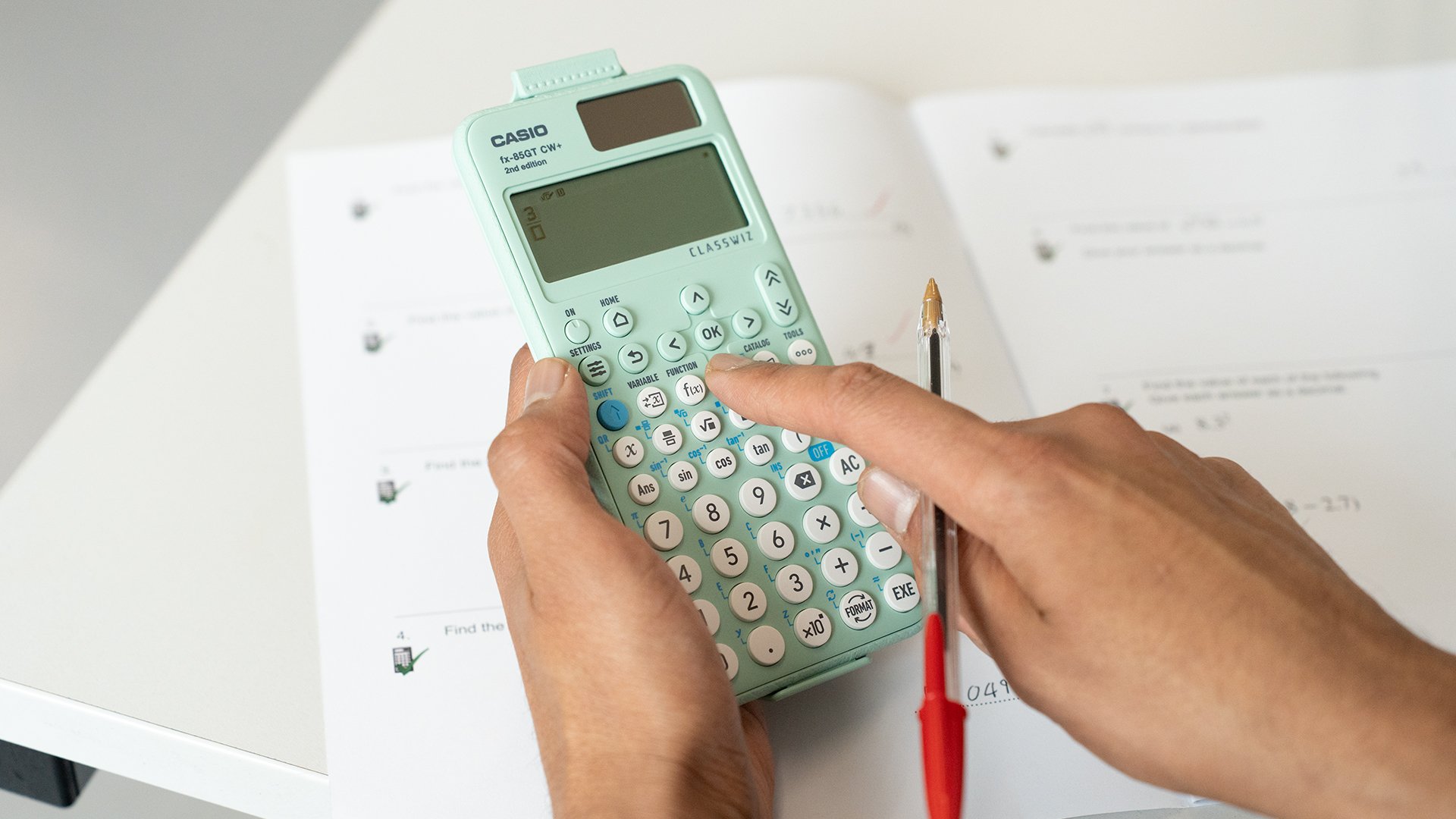 Campaign - ClassWiz+ landing page - Casio Calculators